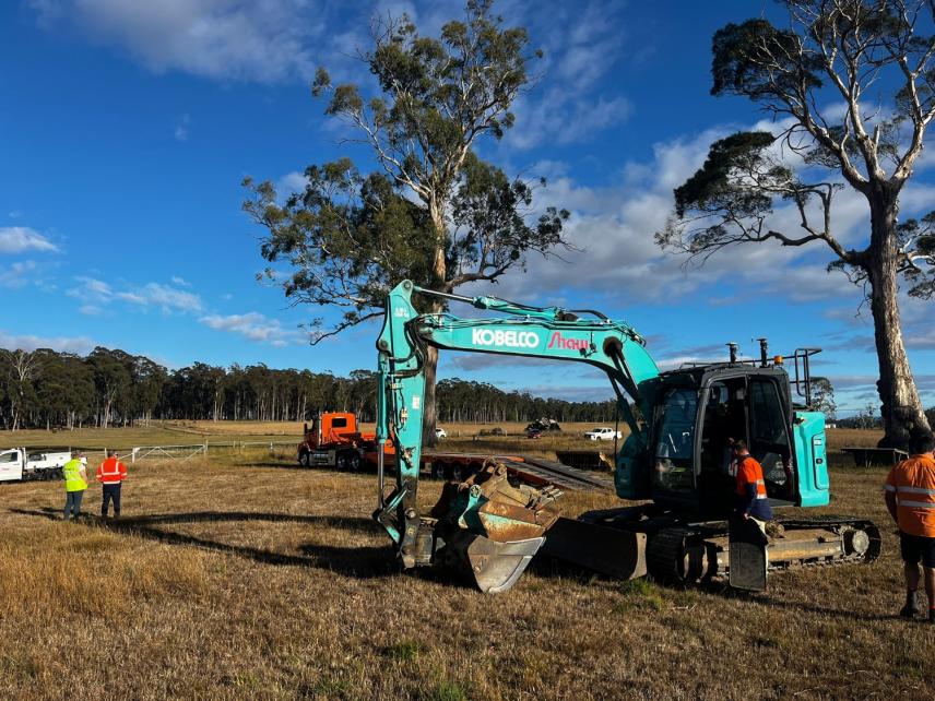 Strong Plan to Build Tasmania’s First ‘Earthworks Training – Dig, Drive ...